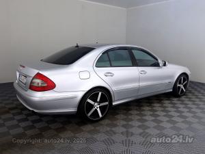 Mercedes-Benz E-Class 2006 Tallina, ar dzinēja tilpumu 3.00 L un nobraukumu 394 tūkst. km par 999 €, foto 4 vietnē AUTOMOTO.COM.LV