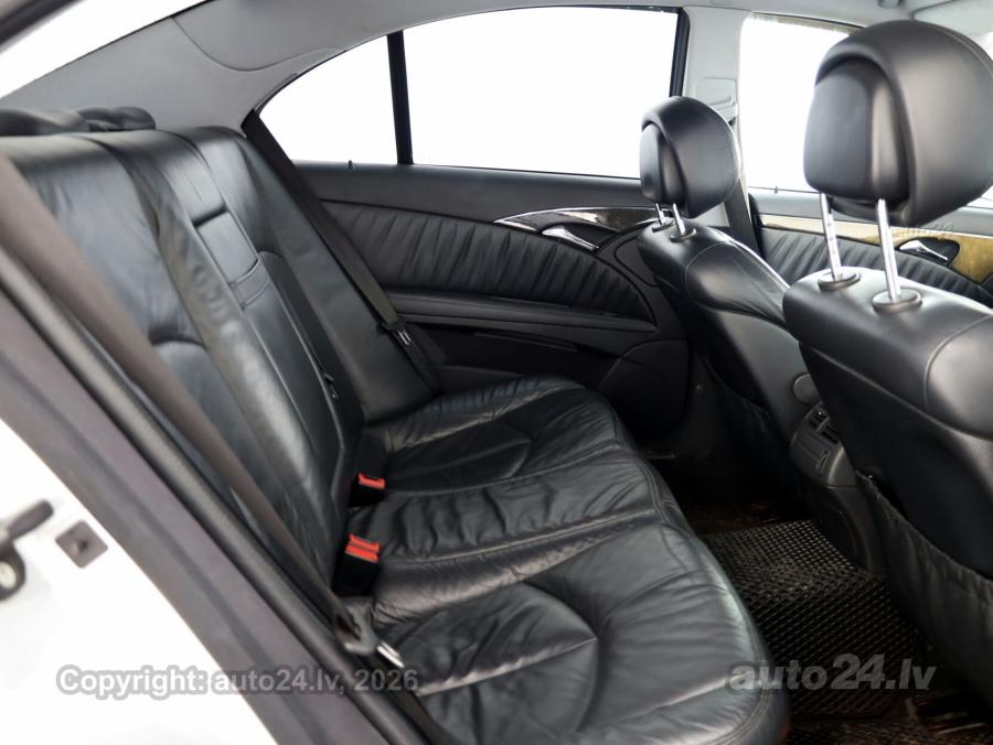 Mercedes-Benz E-Class 2006 Tallina, ar dzinēja tilpumu 3.00 L un nobraukumu 394 tūkst. km par 999 €, foto 8 vietnē AUTOMOTO.COM.LV