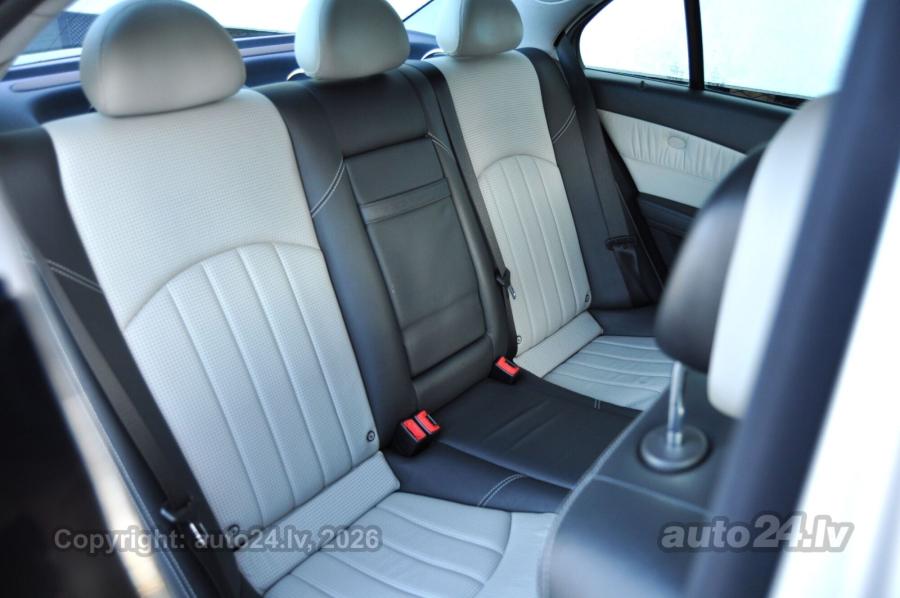 Mercedes-Benz E-Class 2006 Tallina, ar dzinēja tilpumu 4.20 L un nobraukumu 349 tūkst. km par 6990 €, foto 24 vietnē AUTOMOTO.COM.LV
