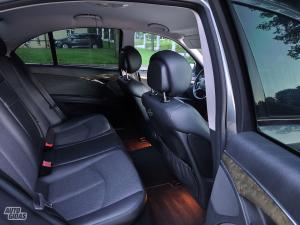Mercedes-Benz E-Class 2008 Šauļi, ar dzinēja tilpumu 3.00 L un nobraukumu 321 tūkst. km par 4850 €, foto 18 vietnē AUTOMOTO.COM.LV