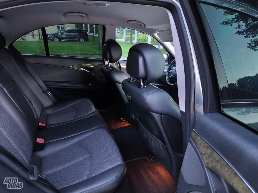 Mercedes-Benz E-Class 2008 Šauļi, ar dzinēja tilpumu 3.00 L un nobraukumu 321 tūkst. km par 4850 €, foto 18 vietnē AUTOMOTO.COM.LV