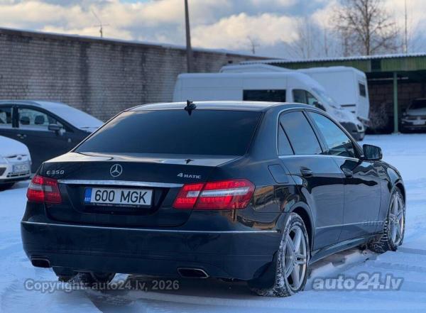 Mercedes-Benz E-Class 2013 Narva, ar dzinēja tilpumu 3.00 L un nobraukumu 282 tūkst. km par 6990 €, foto 4 vietnē AUTOMOTO.COM.LV
