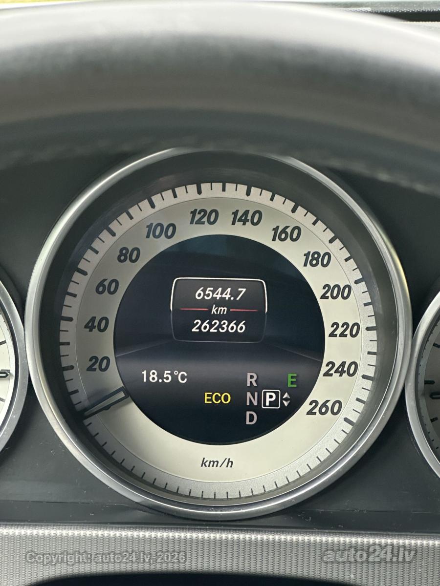 Mercedes-Benz E-Class 2013 Tallina, ar dzinēja tilpumu 2.10 L un nobraukumu 262 tūkst. km par 11500 €, foto 8 vietnē AUTOMOTO.COM.LV