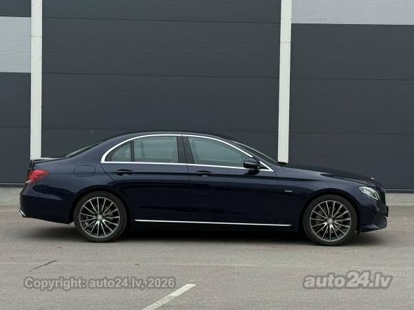 Mercedes-Benz E-Class 2016 Tallina, ar dzinēja tilpumu 2.00 L un nobraukumu 160 tūkst. km par 18990 €, foto 3 vietnē AUTOMOTO.COM.LV