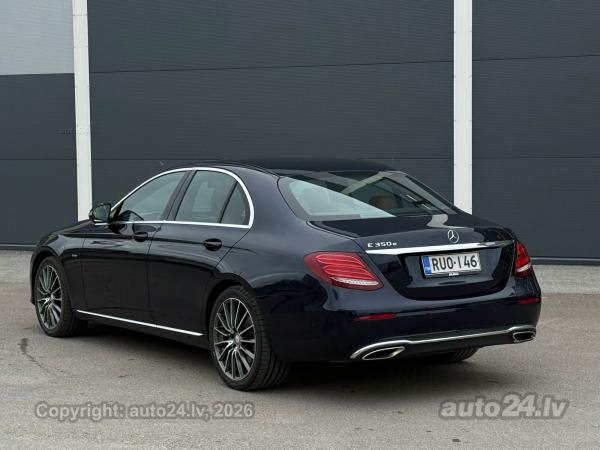 Mercedes-Benz E-Class 2016 Tallina, ar dzinēja tilpumu 2.00 L un nobraukumu 160 tūkst. km par 18990 €, foto 5 vietnē AUTOMOTO.COM.LV
