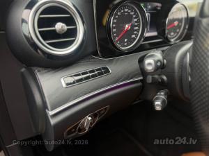 Mercedes-Benz E-Class 2016 in Tallinn, with an engine capacity of 2.00 L and mileage of 160 thousand km for 18990 €, photo 15 on AUTOMOTO.COM.LV
