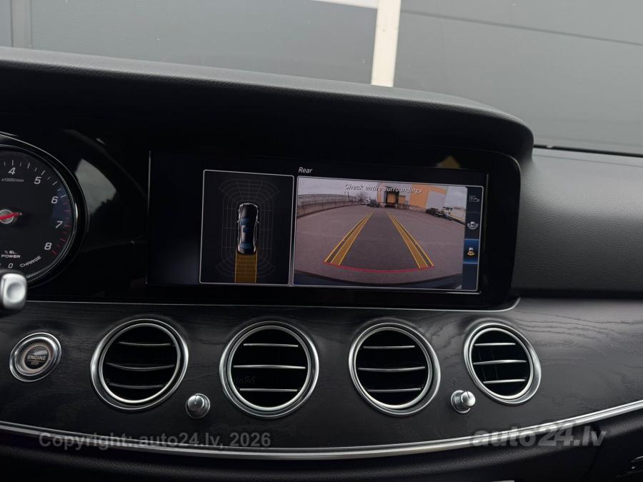 Mercedes-Benz E-Class 2016 in Tallinn, with an engine capacity of 2.00 L and mileage of 160 thousand km for 18990 €, photo 16 on AUTOMOTO.COM.LV