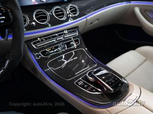 Mercedes-Benz E-Class 2017 Tallina, ar dzinēja tilpumu 4.00 L un nobraukumu 89 tūkst. km par 64900 €, foto 9 vietnē AUTOMOTO.COM.LV