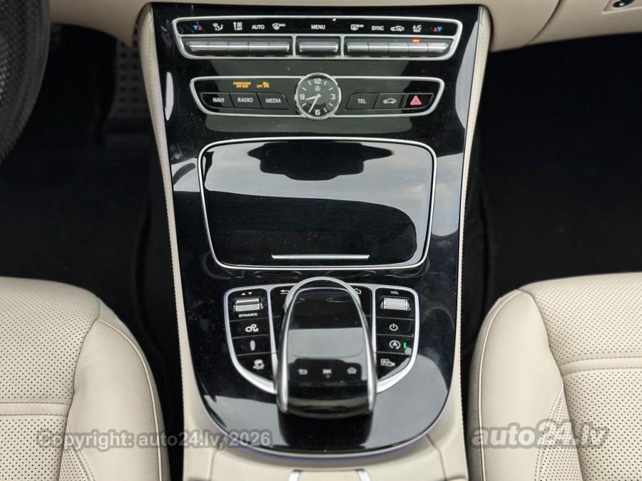 Mercedes-Benz E-Class 2017 Tallina, ar dzinēja tilpumu 3.00 L un nobraukumu 97 tūkst. km par 36000 €, foto 20 vietnē AUTOMOTO.COM.LV