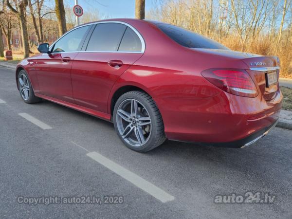 Mercedes-Benz E-Class 2020 in Tallinn, with an engine capacity of 2.00 L and mileage of 164 thousand km for 26990 €, photo 5 on AUTOMOTO.COM.LV
