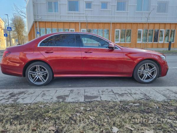 Mercedes-Benz E-Class 2020 in Tallinn, with an engine capacity of 2.00 L and mileage of 164 thousand km for 26990 €, photo 7 on AUTOMOTO.COM.LV