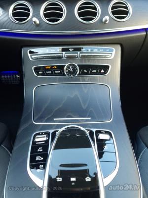 Mercedes-Benz E-Class 2020 in Tallinn, with an engine capacity of 2.00 L and mileage of 164 thousand km for 26990 €, photo 19 on AUTOMOTO.COM.LV