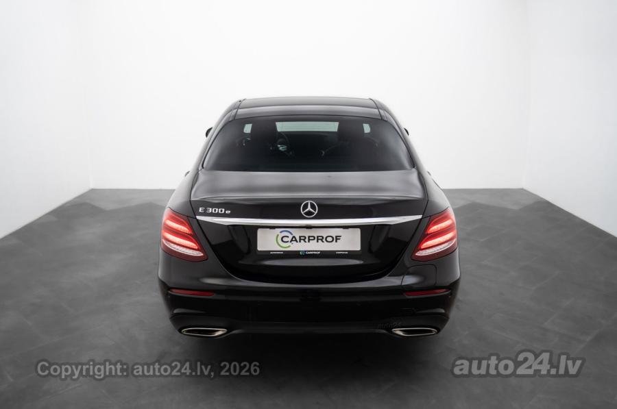 Mercedes-Benz E-Class 2020 in Tallinn, with an engine capacity of 2.00 L and mileage of 256 thousand km for 18999 €, photo 6 on AUTOMOTO.COM.LV