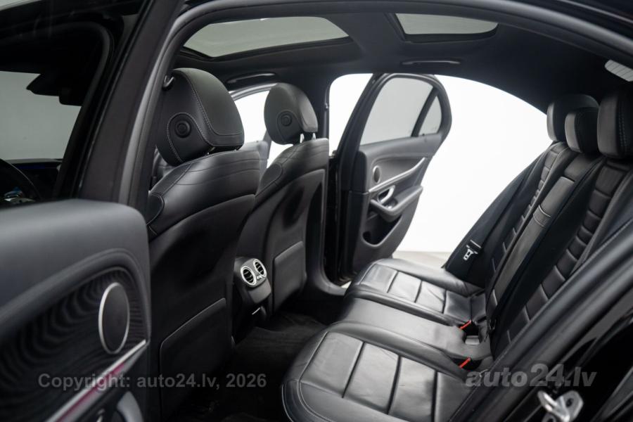 Mercedes-Benz E-Class 2020 in Tallinn, with an engine capacity of 2.00 L and mileage of 256 thousand km for 18999 €, photo 9 on AUTOMOTO.COM.LV