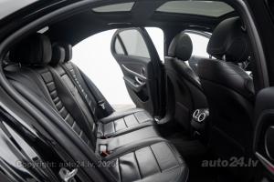 Mercedes-Benz E-Class 2020 in Tallinn, with an engine capacity of 2.00 L and mileage of 256 thousand km for 18999 €, photo 10 on AUTOMOTO.COM.LV