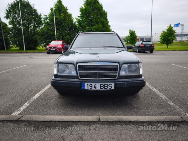 Mercedes-Benz E-Class 1995 Tallina, ar dzinēja tilpumu 3.00 L un nobraukumu 323 tūkst. km par 5200 €, foto 1 vietnē AUTOMOTO.COM.LV