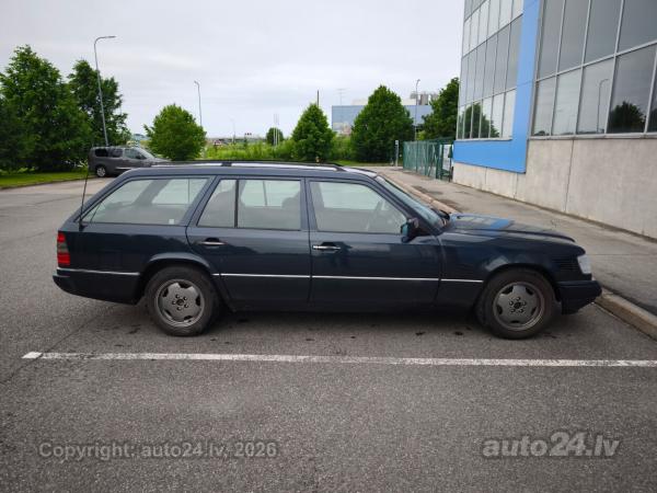 Mercedes-Benz E-Class 1995 Tallina, ar dzinēja tilpumu 3.00 L un nobraukumu 323 tūkst. km par 5200 €, foto 3 vietnē AUTOMOTO.COM.LV