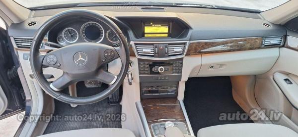 Mercedes-Benz E-Class 2012 Pērnava, ar dzinēja tilpumu 2.10 L un nobraukumu 238 tūkst. km par 9900 €, foto 10 vietnē AUTOMOTO.COM.LV