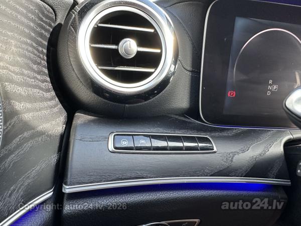 Mercedes-Benz E-Class 2017 Tallina, ar dzinēja tilpumu 3.00 L un nobraukumu 225 tūkst. km par 20900 €, foto 6 vietnē AUTOMOTO.COM.LV
