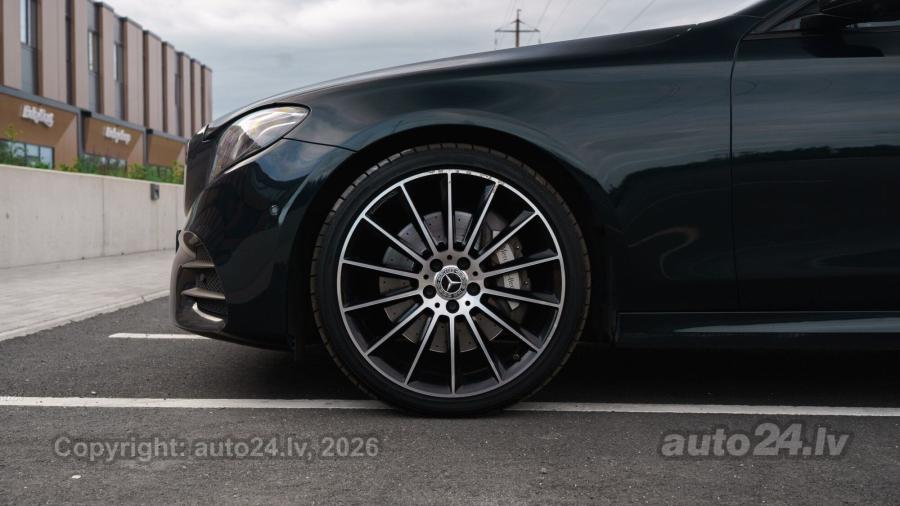 Mercedes-Benz E-Class 2017 in Tartu, with an engine capacity of 3.50 L and mileage of 243 thousand km for 21490 €, photo 8 on AUTOMOTO.COM.LV