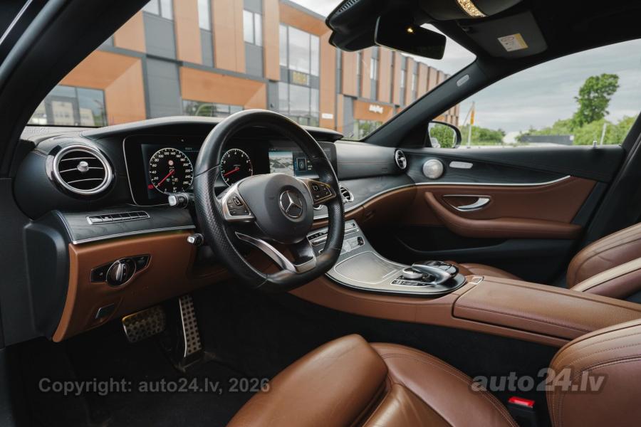 Mercedes-Benz E-Class 2017 in Tartu, with an engine capacity of 3.50 L and mileage of 243 thousand km for 21490 €, photo 14 on AUTOMOTO.COM.LV