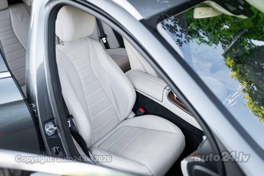 Mercedes-Benz E-Class 2017 Tallina, ar dzinēja tilpumu 3.00 L un nobraukumu 178 tūkst. km par 26500 €, foto 18 vietnē AUTOMOTO.COM.LV