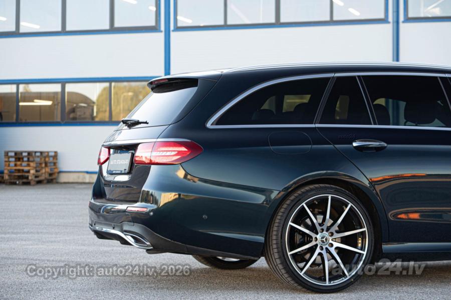 Mercedes-Benz E-Class 2017 in Tartu, with an engine capacity of 2.00 L and mileage of 209 thousand km for 20500 €, photo 13 on AUTOMOTO.COM.LV