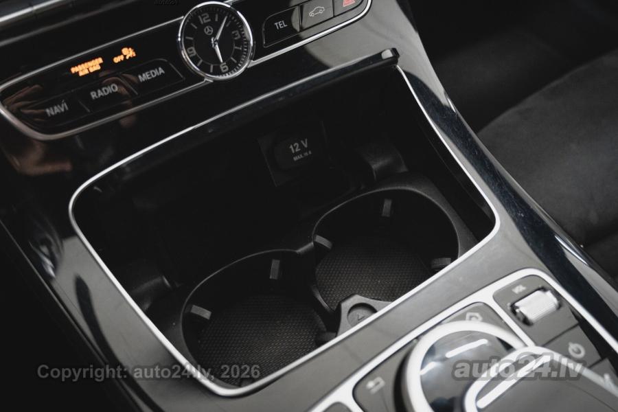Mercedes-Benz E-Class 2017 Tartu, ar dzinēja tilpumu 2.00 L un nobraukumu 173 tūkst. km par 19990 €, foto 24 vietnē AUTOMOTO.COM.LV
