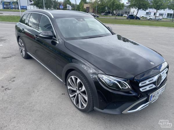 Mercedes-Benz E-Class 2017 Panevēža vietnē Mercedes-Benz E-Class 2017 Panevēža, ar dzinēja tilpumu 2.00 L un nobraukumu 190 tūkst. km par 15500 €, foto 3 vietnē AUTOMOTO.COM.LV