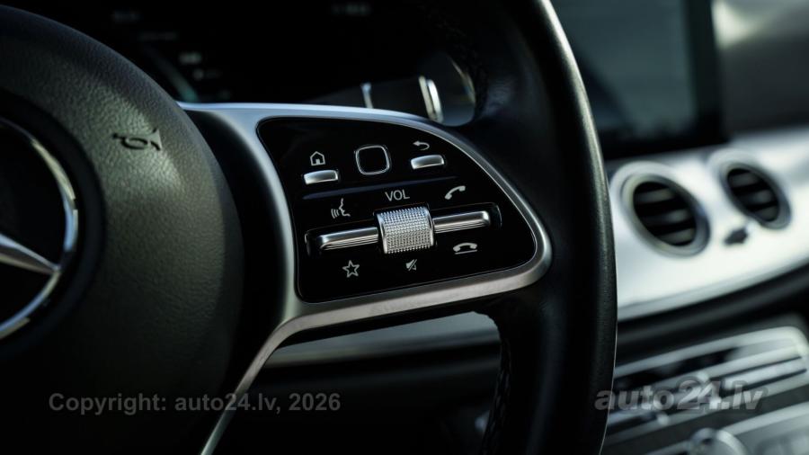 Mercedes-Benz E-Class 2020 in Tallinn, with an engine capacity of 1.60 L and mileage of 151 thousand km for 21590 €, photo 19 on AUTOMOTO.COM.LV