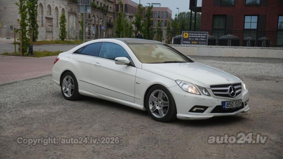 White Mercedes-Benz E-Class 2009 in Tallinn, with an engine capacity of 3.50 L and mileage of 144 thousand km for 13000 €, photo 8 on AUTOMOTO.COM.LV