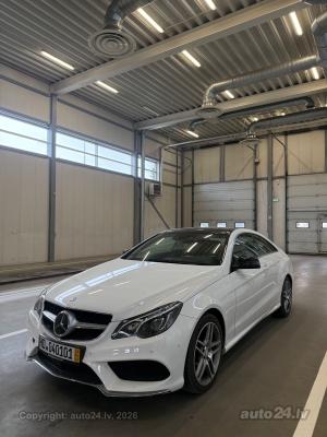 Balts Mercedes-Benz E-Class 2013 Tartu, ar dzinēja tilpumu 2.00 L un nobraukumu 207 tūkst. km par 19990 €, foto  vietnē AUTOMOTO.COM.LV