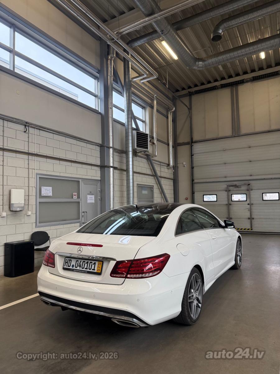 Balts Mercedes-Benz E-Class 2013 Tartu, ar dzinēja tilpumu 2.00 L un nobraukumu 207 tūkst. km par 19990 €, foto 3 vietnē AUTOMOTO.COM.LV