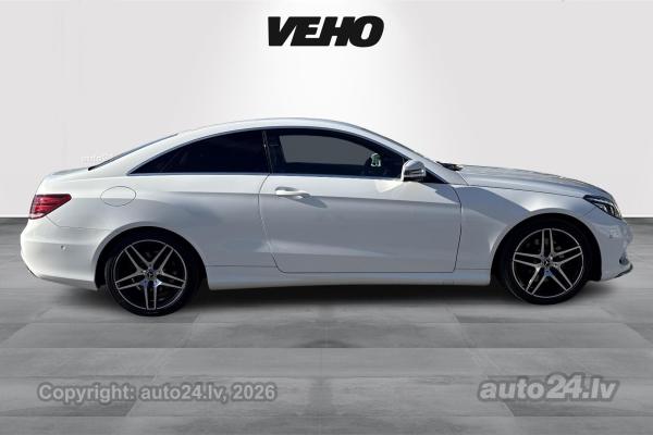 White Mercedes-Benz E-Class 2017 in Parnu, with an engine capacity of 2.00 L and mileage of 80 thousand km for 19900 €, photo 3 on AUTOMOTO.COM.LV