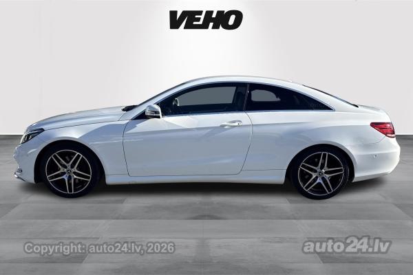 White Mercedes-Benz E-Class 2017 in Parnu, with an engine capacity of 2.00 L and mileage of 80 thousand km for 19900 €, photo 5 on AUTOMOTO.COM.LV