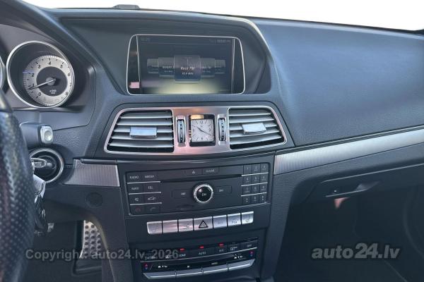 White Mercedes-Benz E-Class 2017 in Parnu, with an engine capacity of 2.00 L and mileage of 80 thousand km for 19900 €, photo 11 on AUTOMOTO.COM.LV