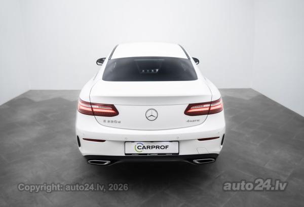White Mercedes-Benz E-Class 2018 in Tallinn, with an engine capacity of 2.00 L and mileage of 162 thousand km for 24999 €, photo 5 on AUTOMOTO.COM.LV