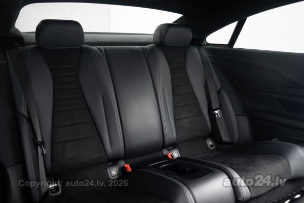 White Mercedes-Benz E-Class 2018 in Tallinn, with an engine capacity of 2.00 L and mileage of 162 thousand km for 24999 €, photo 10 on AUTOMOTO.COM.LV