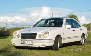 Balts Mercedes-Benz E-Class 1995 Tallina, ar dzinēja tilpumu 2.20 L un nobraukumu 178 tūkst. km par 4375 €, foto 3 vietnē AUTOMOTO.COM.LV