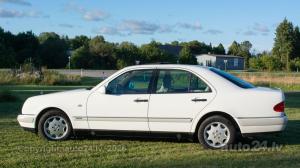 Balts Mercedes-Benz E-Class 1995 Tallina, ar dzinēja tilpumu 2.20 L un nobraukumu 178 tūkst. km par 4375 €, foto 5 vietnē AUTOMOTO.COM.LV