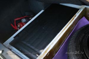 Balts Mercedes-Benz E-Class 1995 Tallina, ar dzinēja tilpumu 2.20 L un nobraukumu 178 tūkst. km par 4375 €, foto 15 vietnē AUTOMOTO.COM.LV