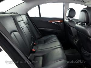 Balts Mercedes-Benz E-Class 2008 Tallina, ar dzinēja tilpumu 1.80 L un nobraukumu 324 tūkst. km par 2299 €, foto 7 vietnē AUTOMOTO.COM.LV