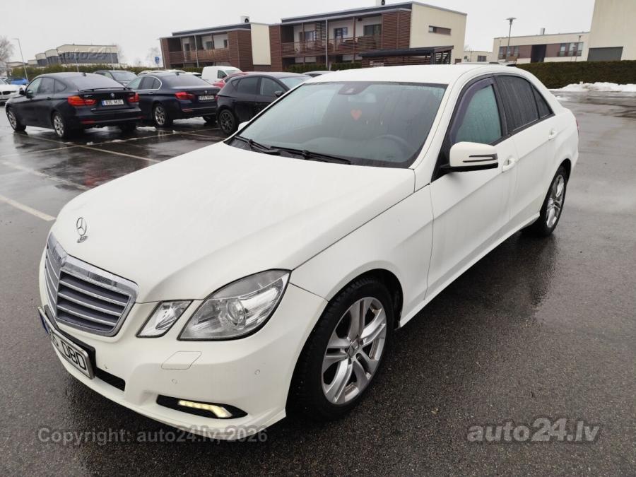 Balts Mercedes-Benz E-Class 2009 Tallina, ar dzinēja tilpumu 2.20 L un nobraukumu 302 tūkst. km par 5790 €, foto 3 vietnē AUTOMOTO.COM.LV