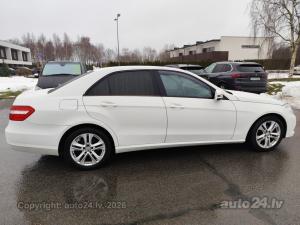 Balts Mercedes-Benz E-Class 2009 Tallina, ar dzinēja tilpumu 2.20 L un nobraukumu 302 tūkst. km par 5790 €, foto 4 vietnē AUTOMOTO.COM.LV