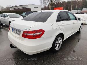 Balts Mercedes-Benz E-Class 2009 Tallina, ar dzinēja tilpumu 2.20 L un nobraukumu 302 tūkst. km par 5790 €, foto 7 vietnē AUTOMOTO.COM.LV