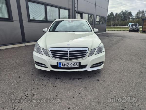 Balts Mercedes-Benz E-Class 2010 Pērnava, ar dzinēja tilpumu 2.10 L un nobraukumu 0 tūkst. km par 3999 €, foto 2 vietnē AUTOMOTO.COM.LV