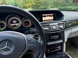 Белый Мерседес Е-Класс 2014 в Таллин, объемом двигателя 3.00 л и пробегом 237 тыс. км за 12500 €, фото 12 на AUTOMOTO.COM.LV