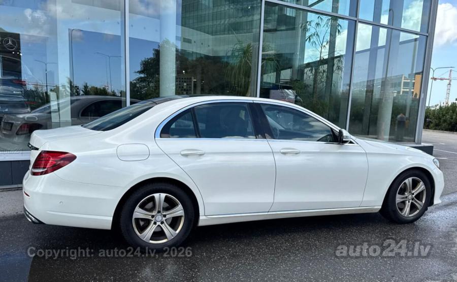 Balts Mercedes-Benz E-Class 2016 Tallina, ar dzinēja tilpumu 2.00 L un nobraukumu 180 tūkst. km par 18000 €, foto 4 vietnē AUTOMOTO.COM.LV