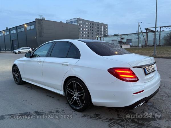 White Mercedes-Benz E-Class 2016 in Tallinn, with an engine capacity of 2.00 L and mileage of 243 thousand km for 23900 €, photo 3 on AUTOMOTO.COM.LV