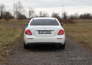 White Mercedes-Benz E-Class 2016 in Tallinn, with an engine capacity of 2.00 L and mileage of 149 thousand km for 20900 €, photo 12 on AUTOMOTO.COM.LV